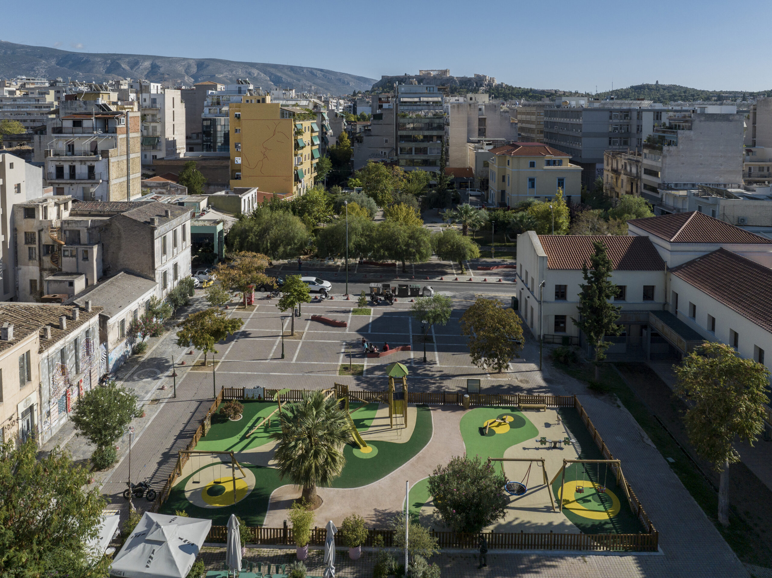 Reformer.gr - ΤΟ ΙΔΡΥΜΑ ΩΝΑΣΗ ΦΕΡΝΕΙ ΤΟ ΠΑΙΧΝΙΔΙ ΚΑΙ ΣΤΗΝ ΠΛΑΤΕΙΑ ΑΥΔΗ