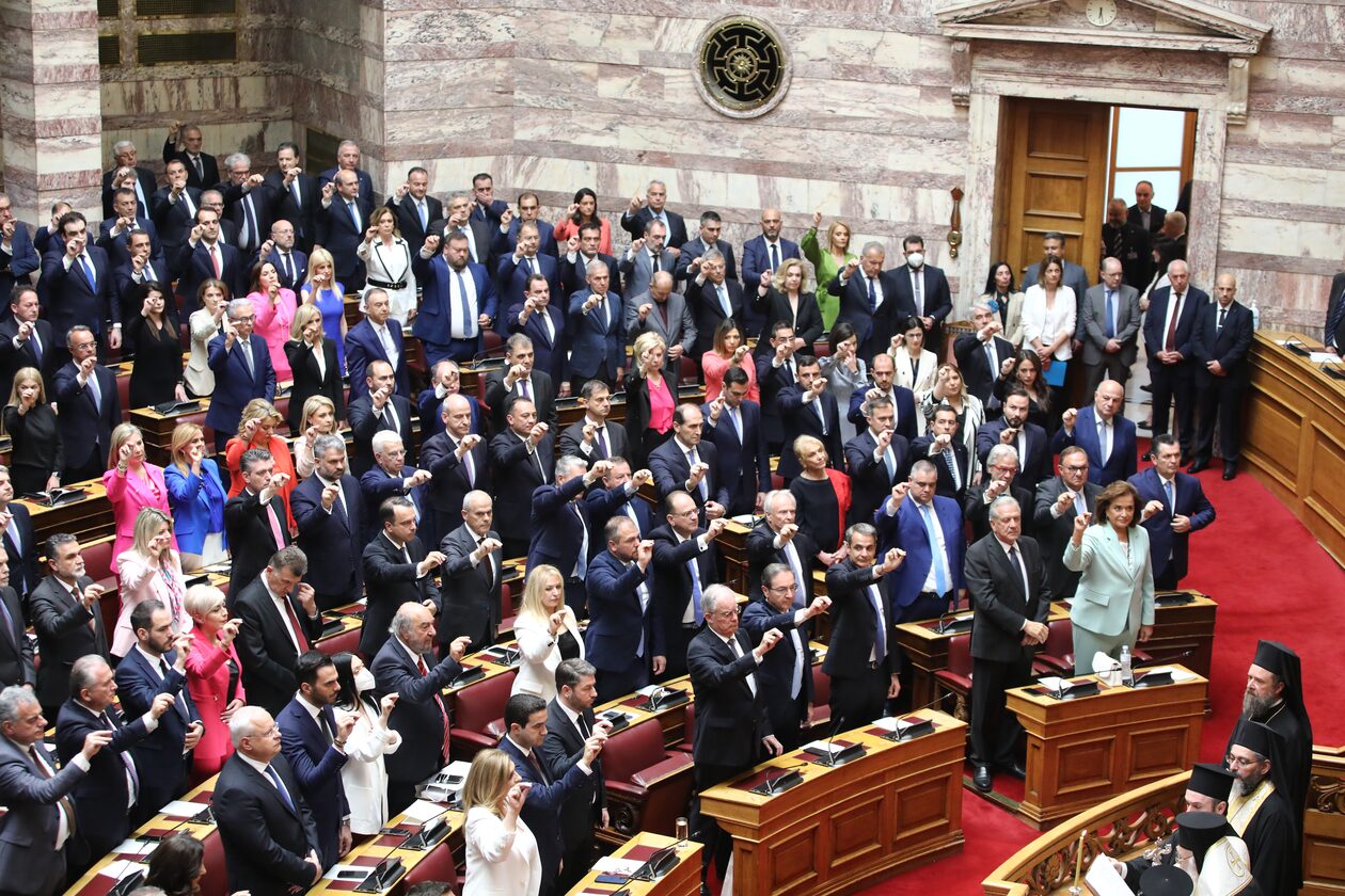 Reformer.gr - Ορκίστηκε η νέα Βουλή